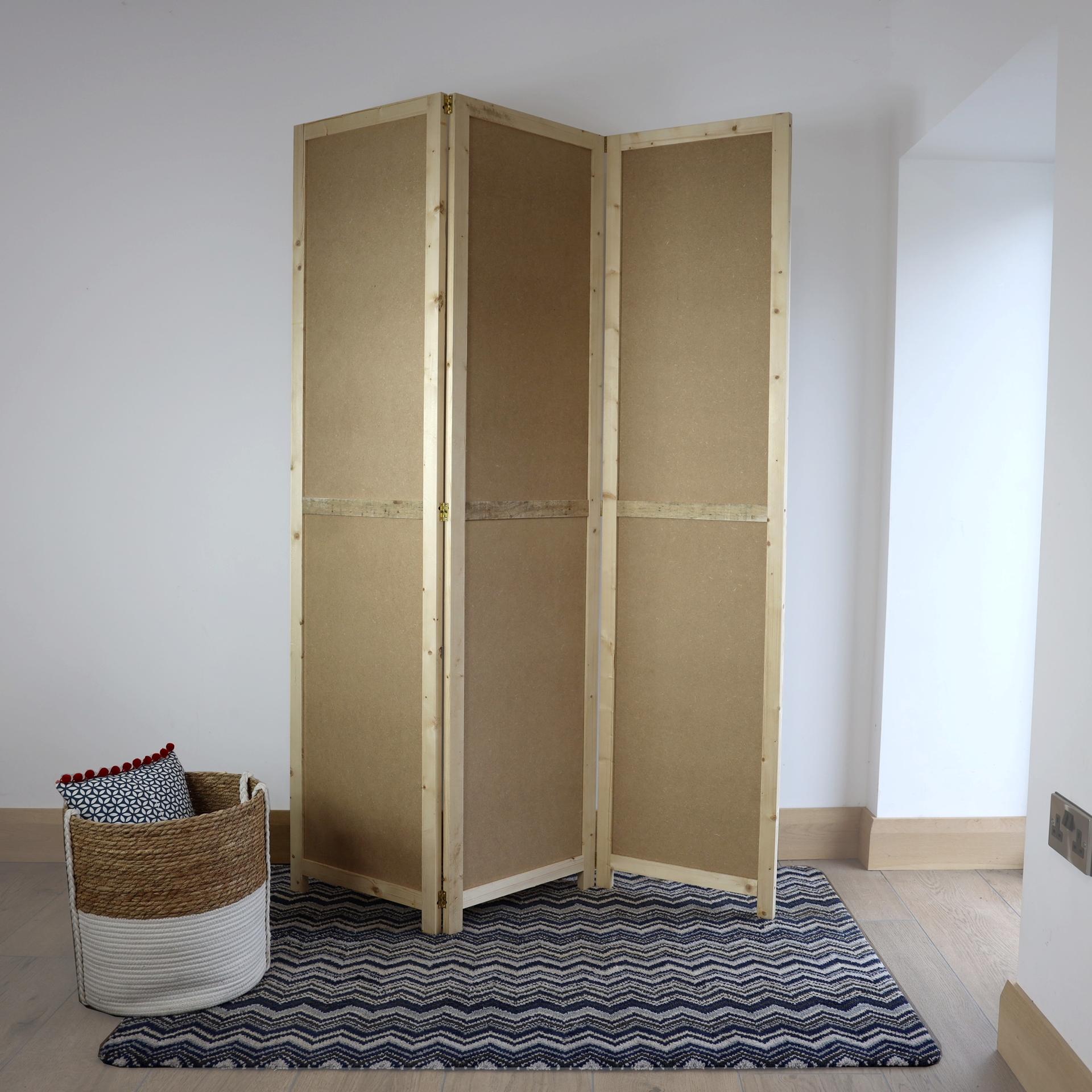 JAF Graphics. Flat Top Cottage Style Folding screen