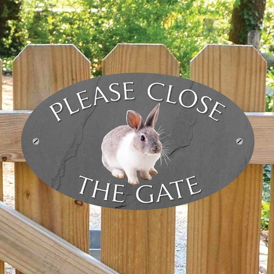 JAF Graphics. Rabbit Please Close The Gate Sign