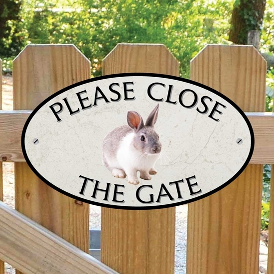 JAF Graphics. Rabbit Please Close The Gate Sign